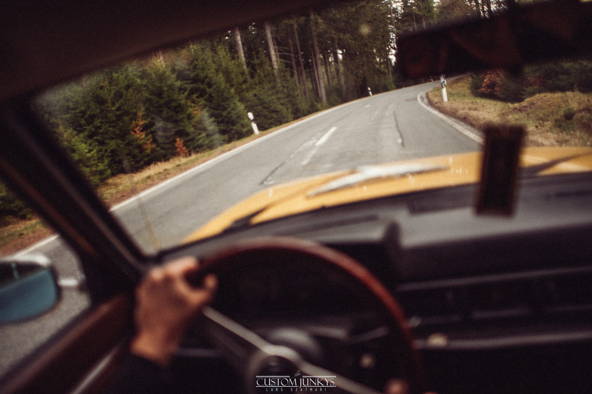 Volvo 245 – CUSTOM JUNKYS